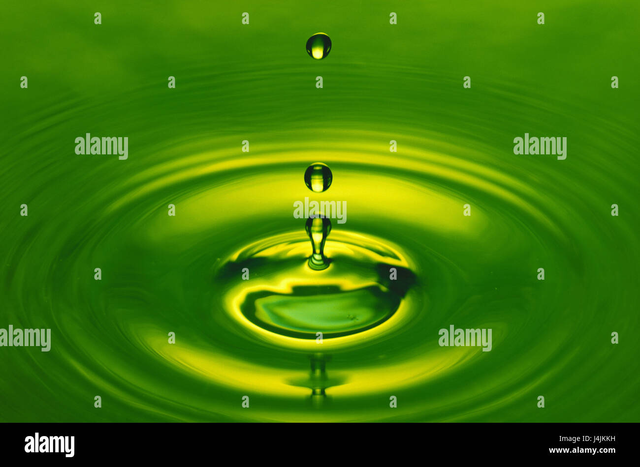 Water, surface, drop, falls, rings, detail (M) spectral filter, green ...