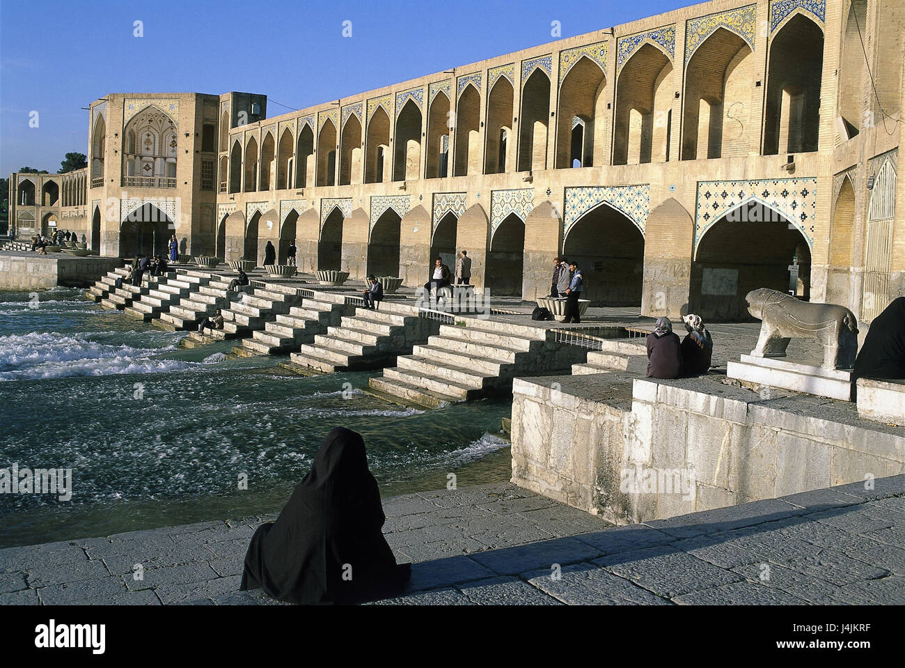 Flux zayandeh rud bridge hi-res stock photography and images - Alamy