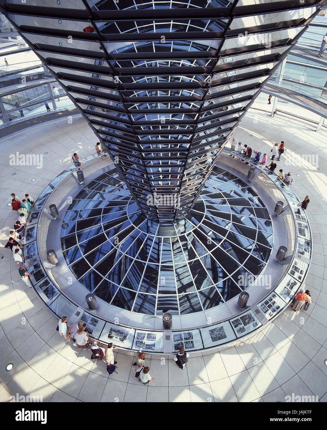 Germany, Berlin, Reichstag, glass dome, visitor 'ONLY EDITORIALLY ...
