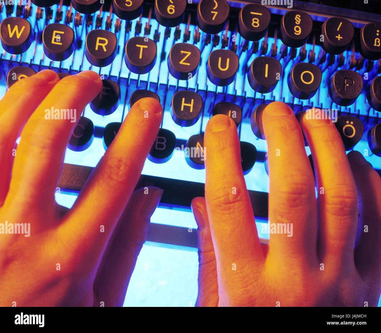 Woman, detail, hands, typewriter, mechanically, detail, keyboard office ...