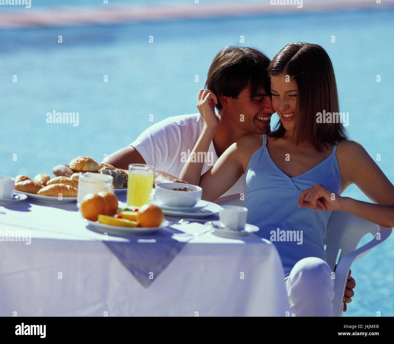 Pool margin, couple, young, falls in love, happily, vacation, breakfast ...