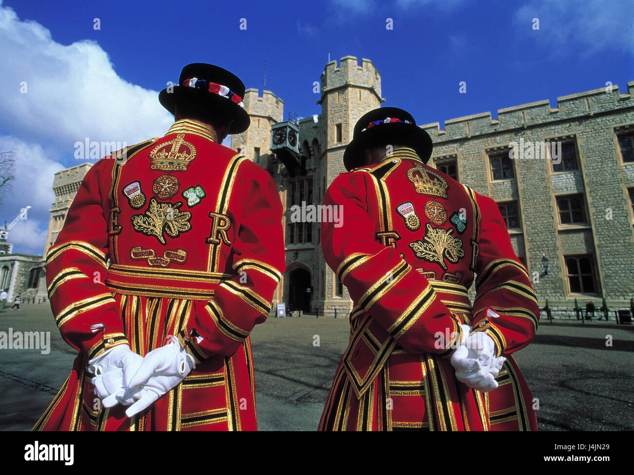 Yeomen tower of london hi-res stock photography and images - Alamy