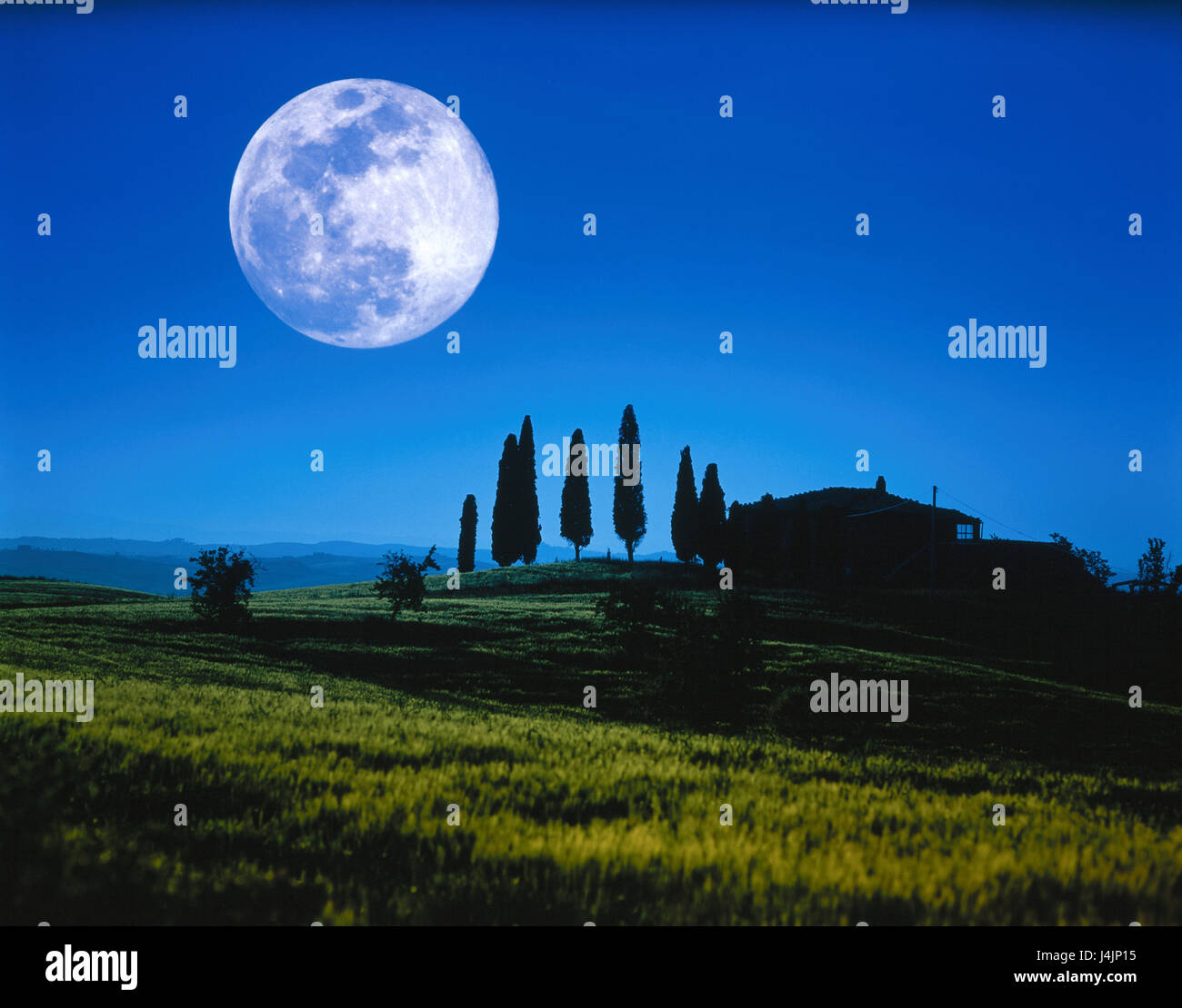 Italy, Tuscany, close Pienza, farm, full moon, evening [M] moon, phase ...