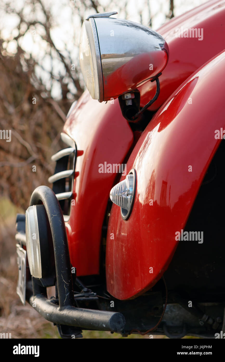 Red 2cv citroen car hi-res stock photography and images - Alamy