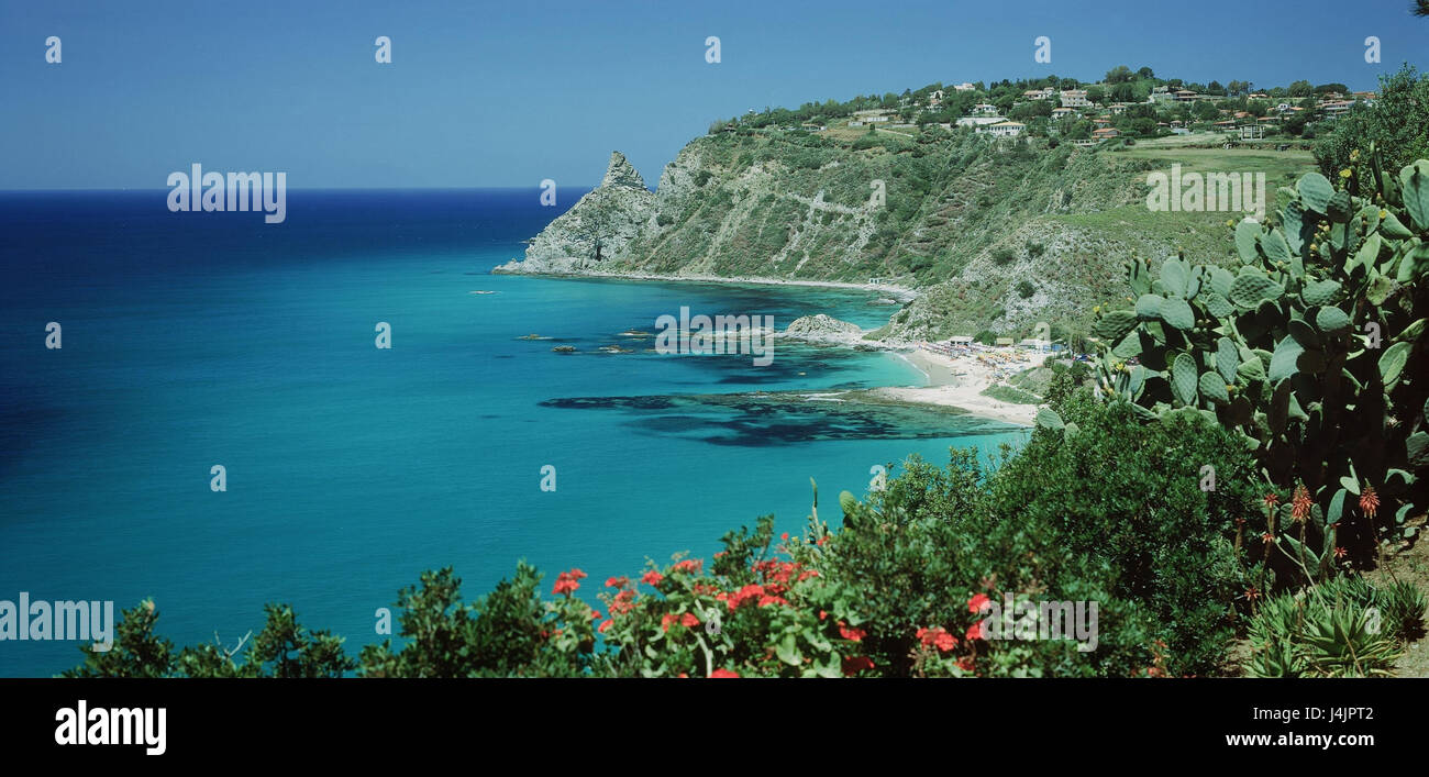 Italy, Calabria, Capo Vaticano, coastal scenery, beach Süditalien, sea ...