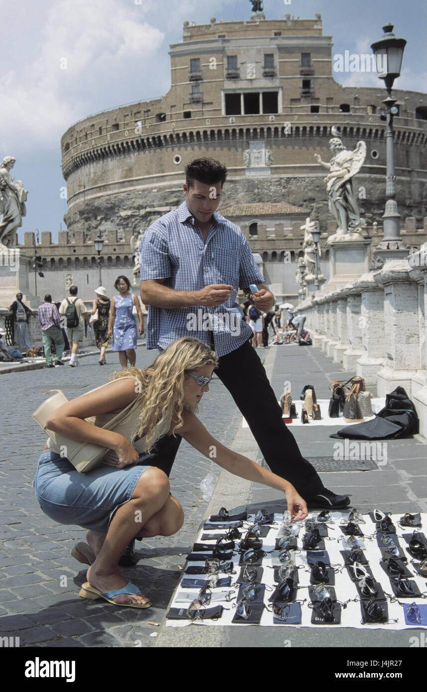 Castle of angels rome couple hi-res stock photography and images - Alamy