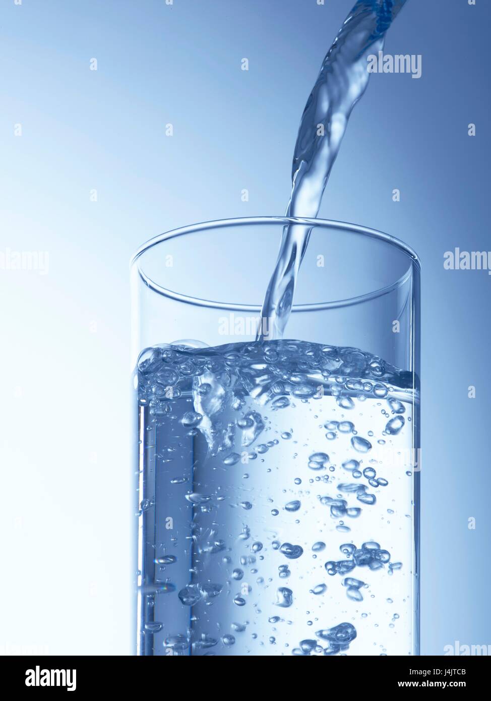 Pouring water into glass hi-res stock photography and images - Alamy
