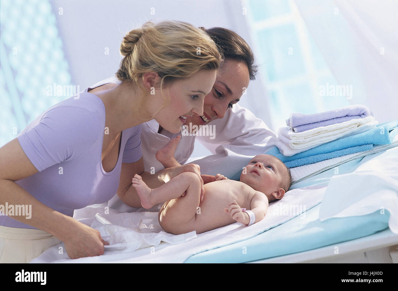 Compress edition, friends, baby, wrap, detail inside, women, young ...