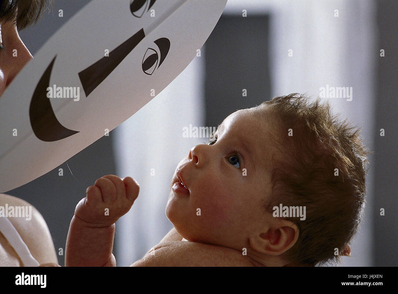 Paper, look, painted, detail, baby, are astonished, hide portrait, at ...