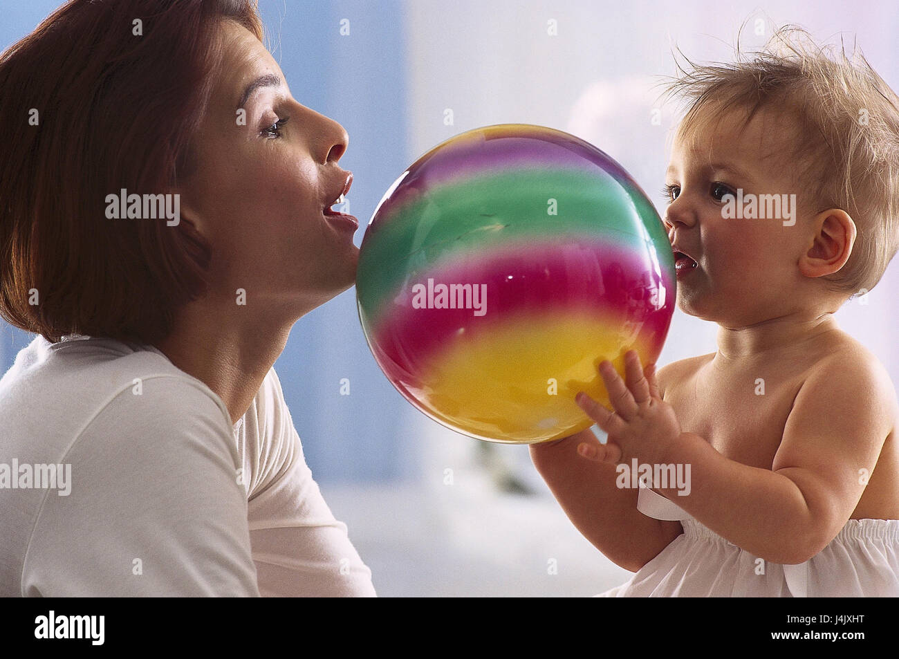 Mother, ball, baby, tread inside, at home, woman, young, child, infant ...