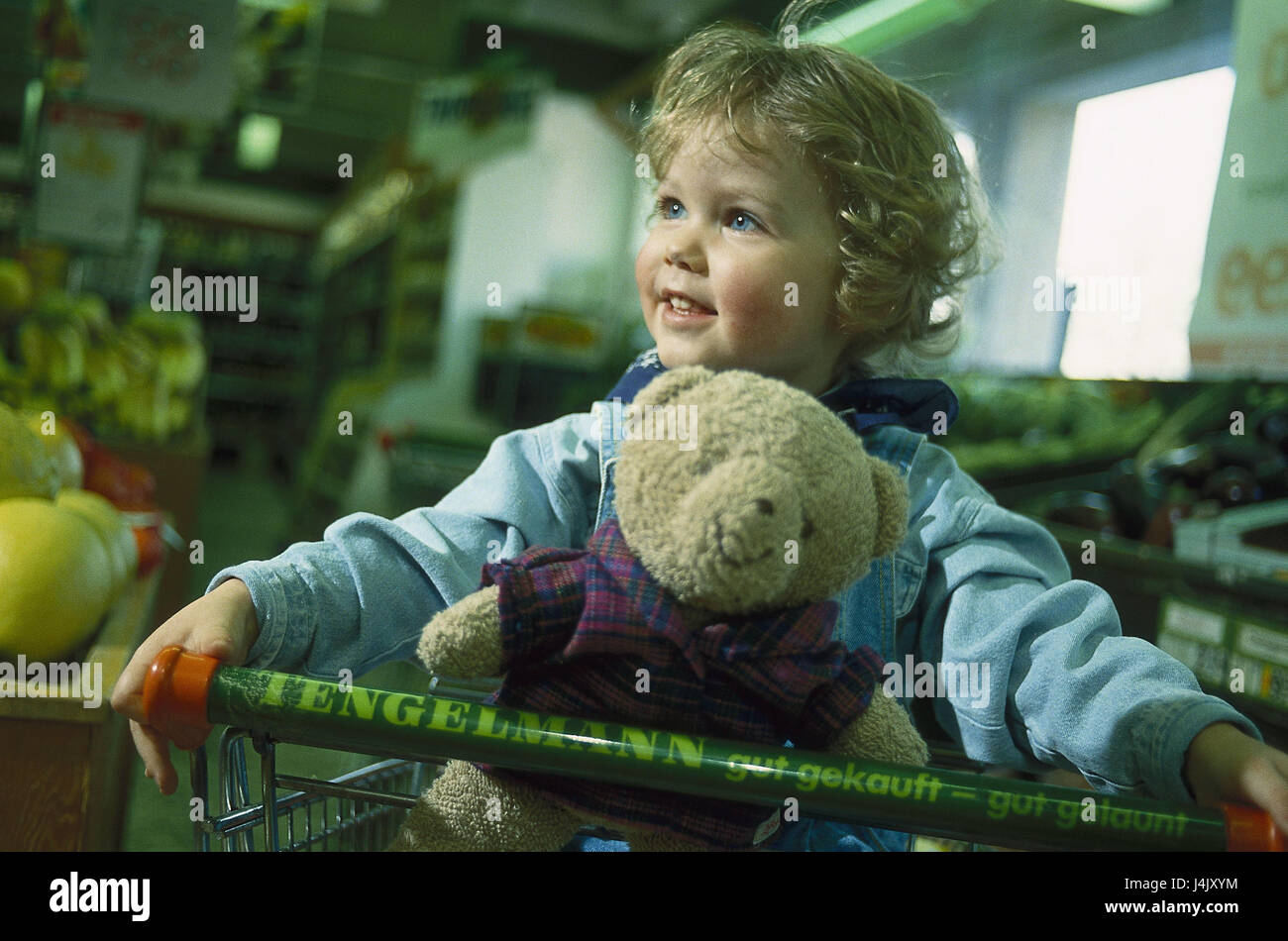 Supermarket, detail, child, Teddy, shopping cart, sit inside, shopping ...