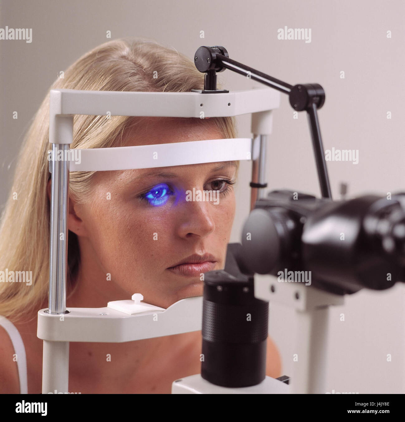 Ophtalmologisch hi-res stock photography and images - Alamy