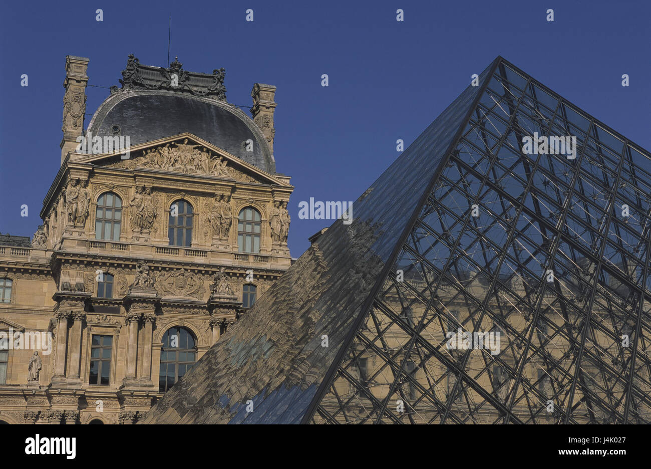 France, Paris, Musee you Louvre, glass pyramid, detail Europe, capital ...