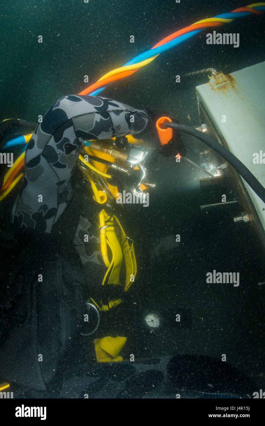 A Royal Australian Navy Diver assigned to Australian Clearance Diving ...