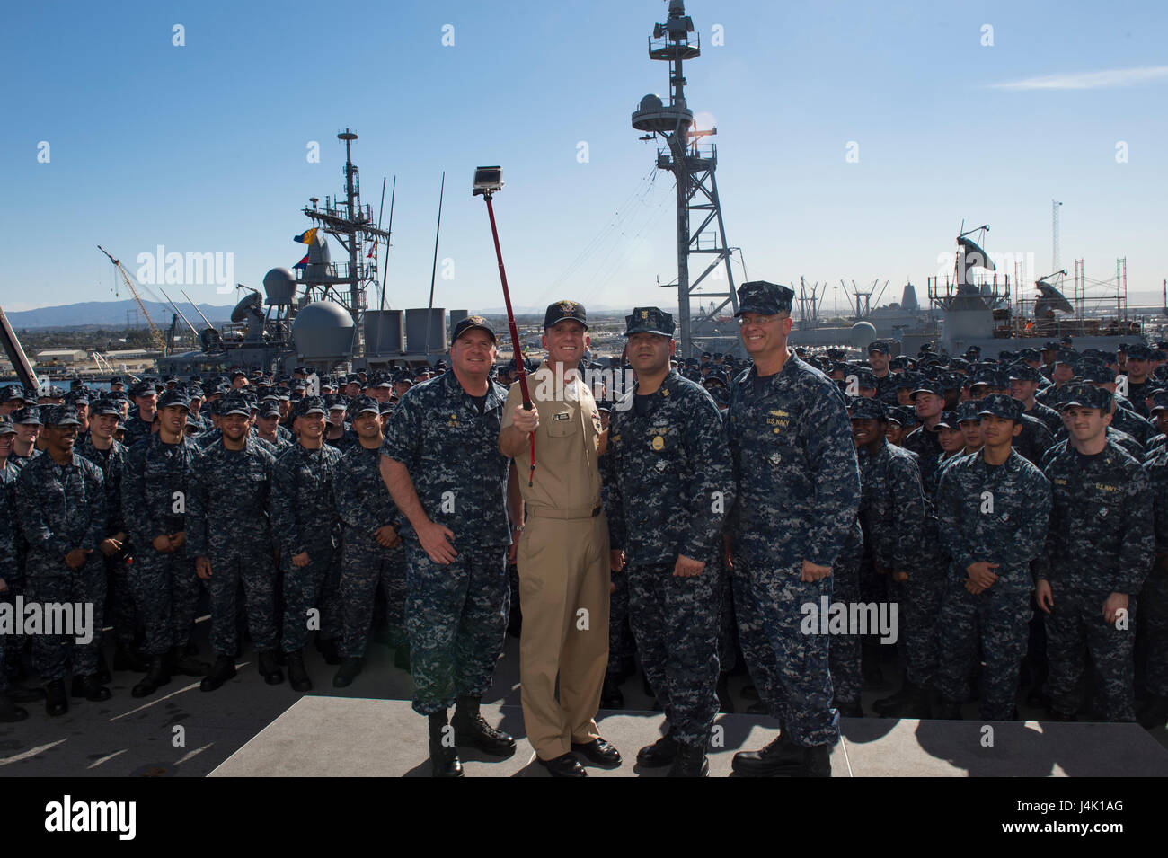 Master chief petty officer of the navy mcpon steven giordano hi-res ...