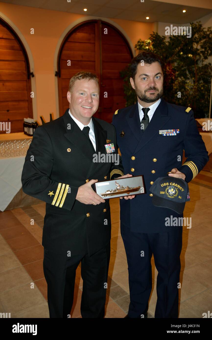 Capitaine de vaisseau hi-res stock photography and images - Alamy