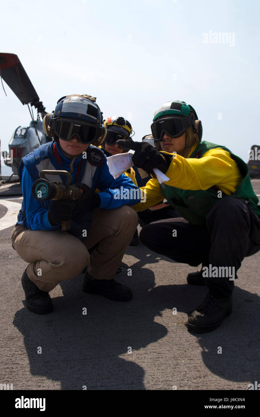 170209-N-GR361-052 GULF OF THAILAND (Feb. 9, 2017) Aviation Support ...