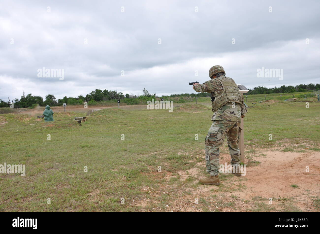 Headquarters detachment soldiers army hi-res stock photography and ...
