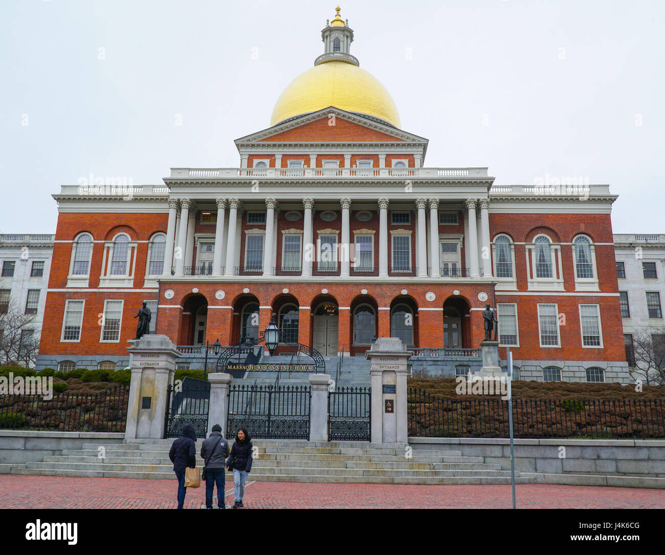 Boston massachusetts house street hi-res stock photography and images ...