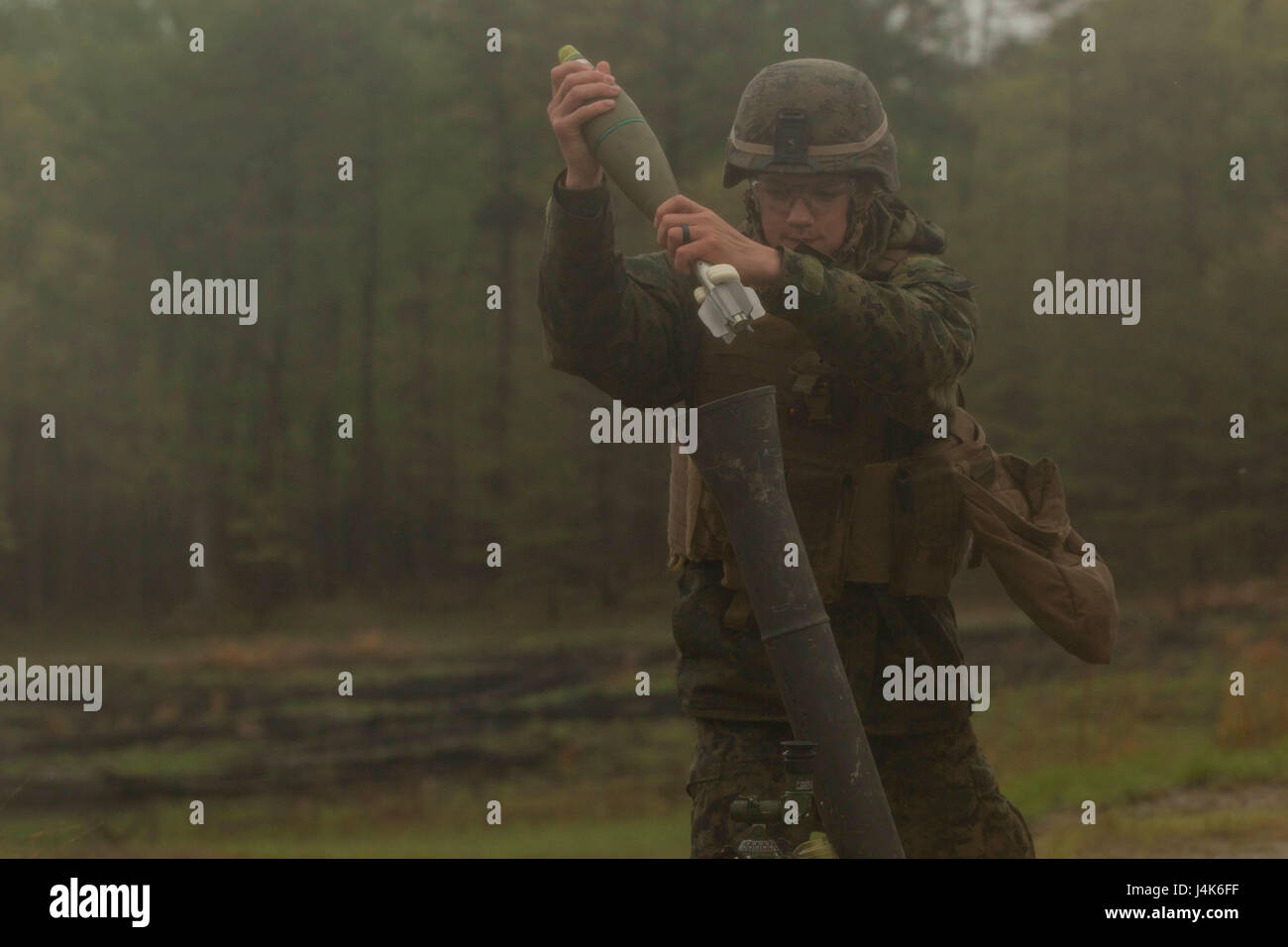 M2 mortar round hi-res stock photography and images - Alamy
