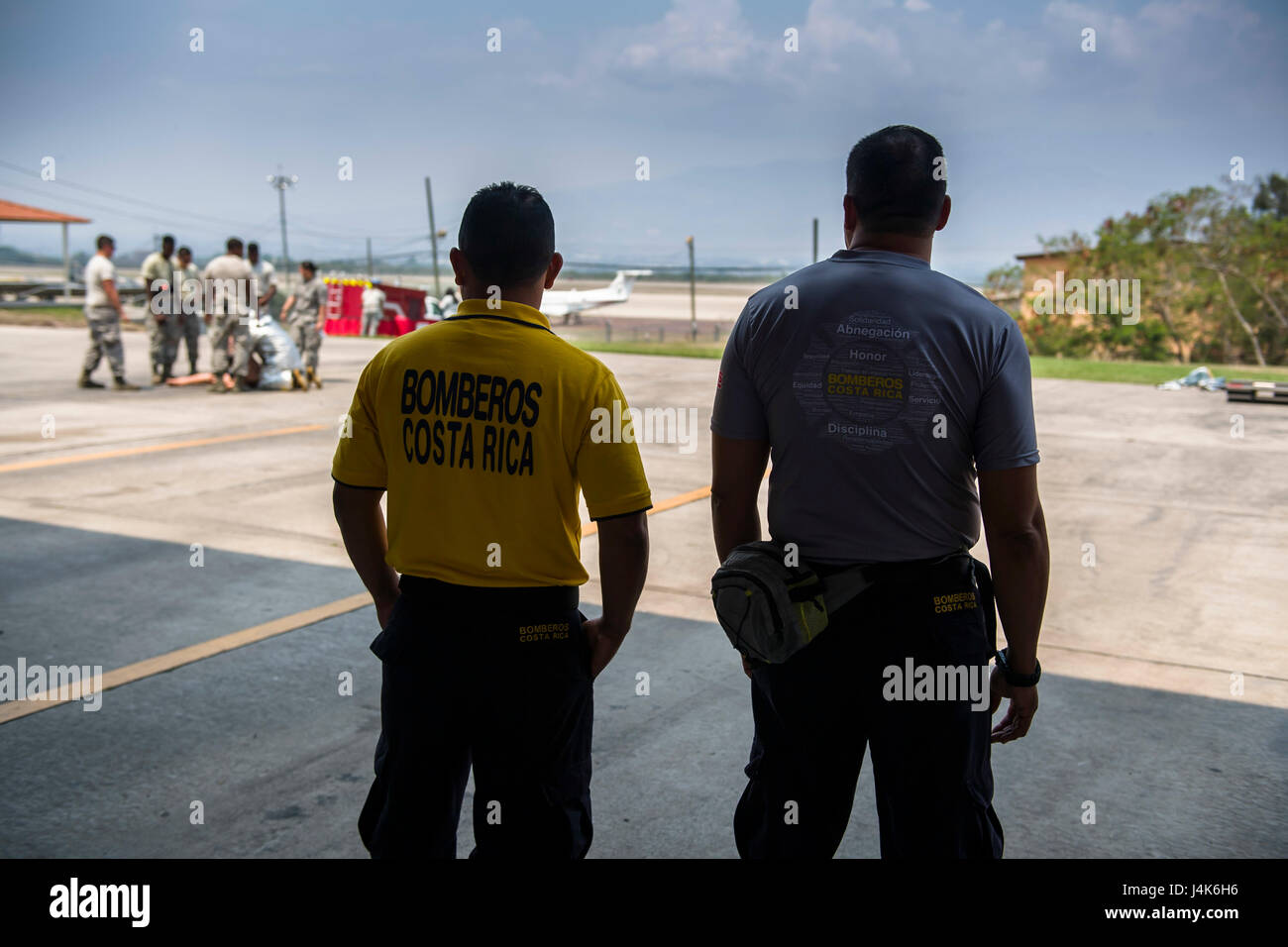 Firefighters from Costa Rica watch participants learn new techniques ...