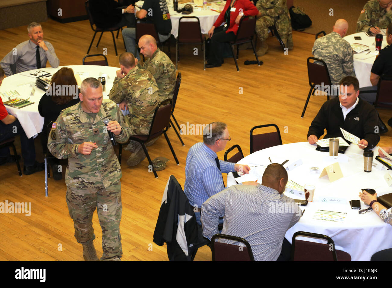 Garrison tenant hi-res stock photography and images - Alamy