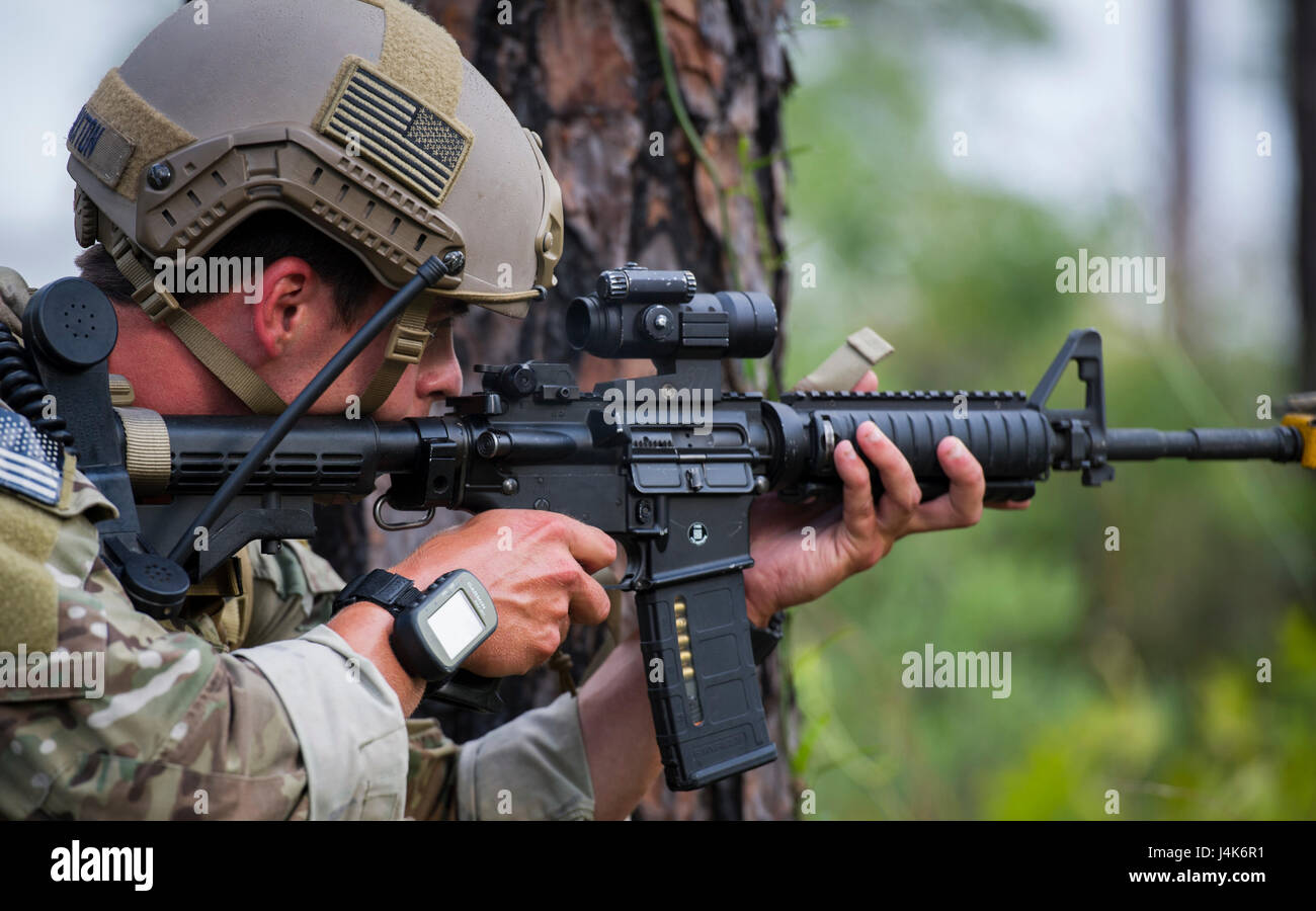 Combat aviation advisor hi-res stock photography and images - Alamy