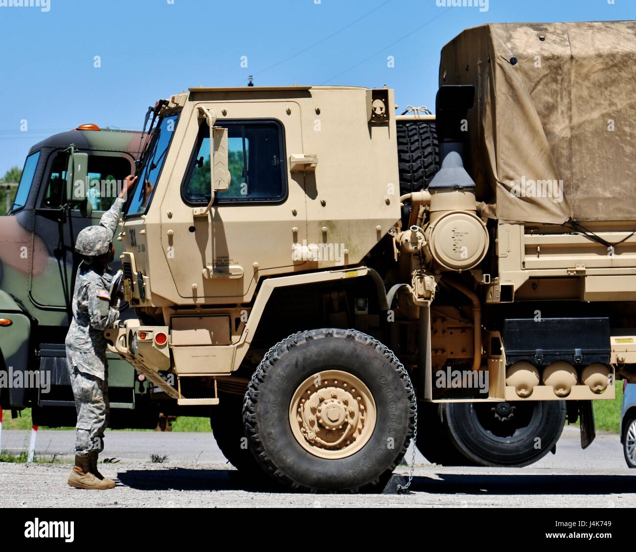 Army National Guard Soldiers enrolled in the 88M Motor Transport ...