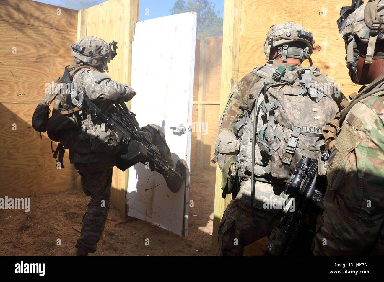 Soldiers of Charlie Company, Task Force 1-28, 48th Infantry Brigade ...