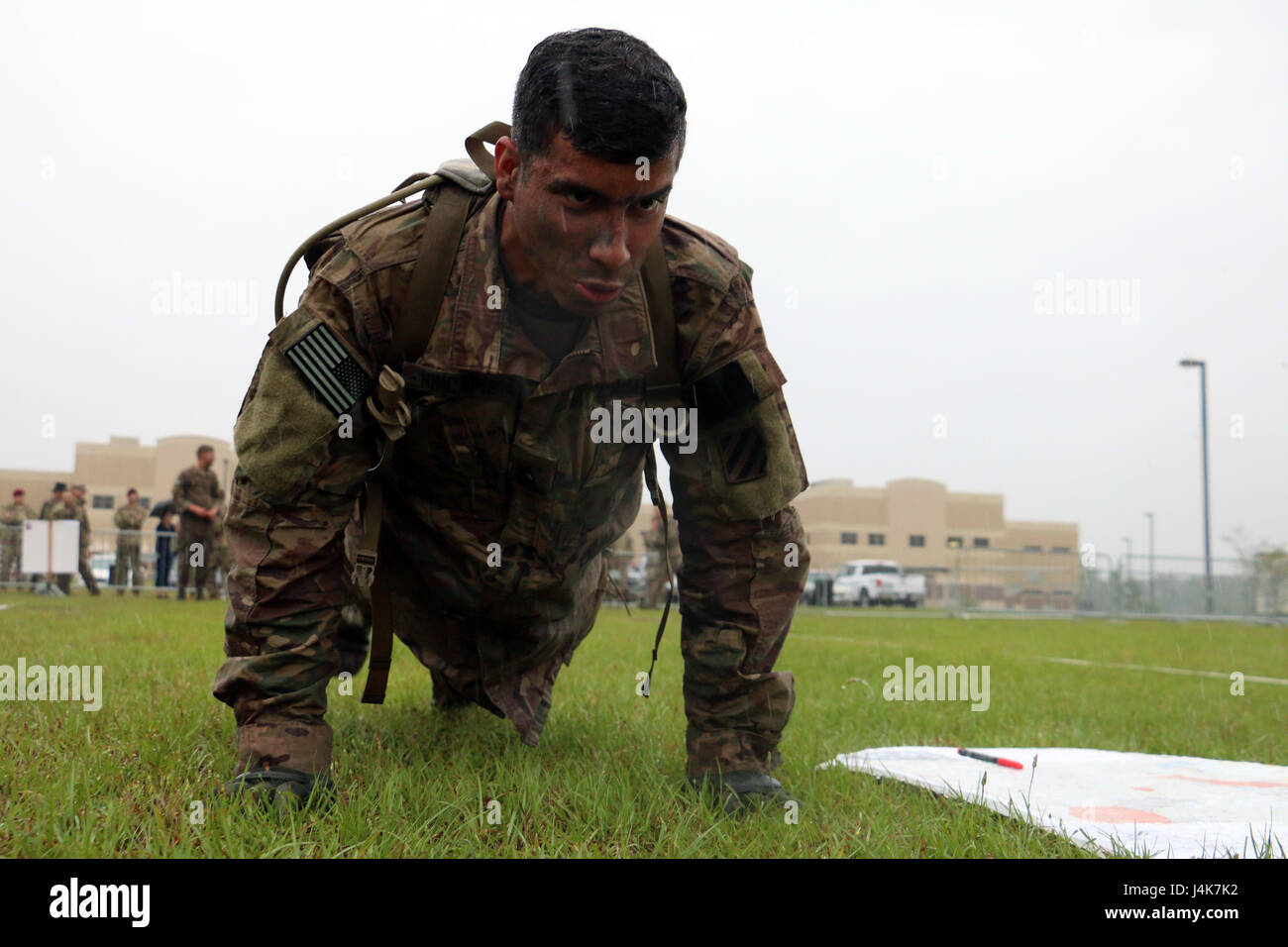 Soldiers reconnaissance squad with second army hi-res stock photography ...