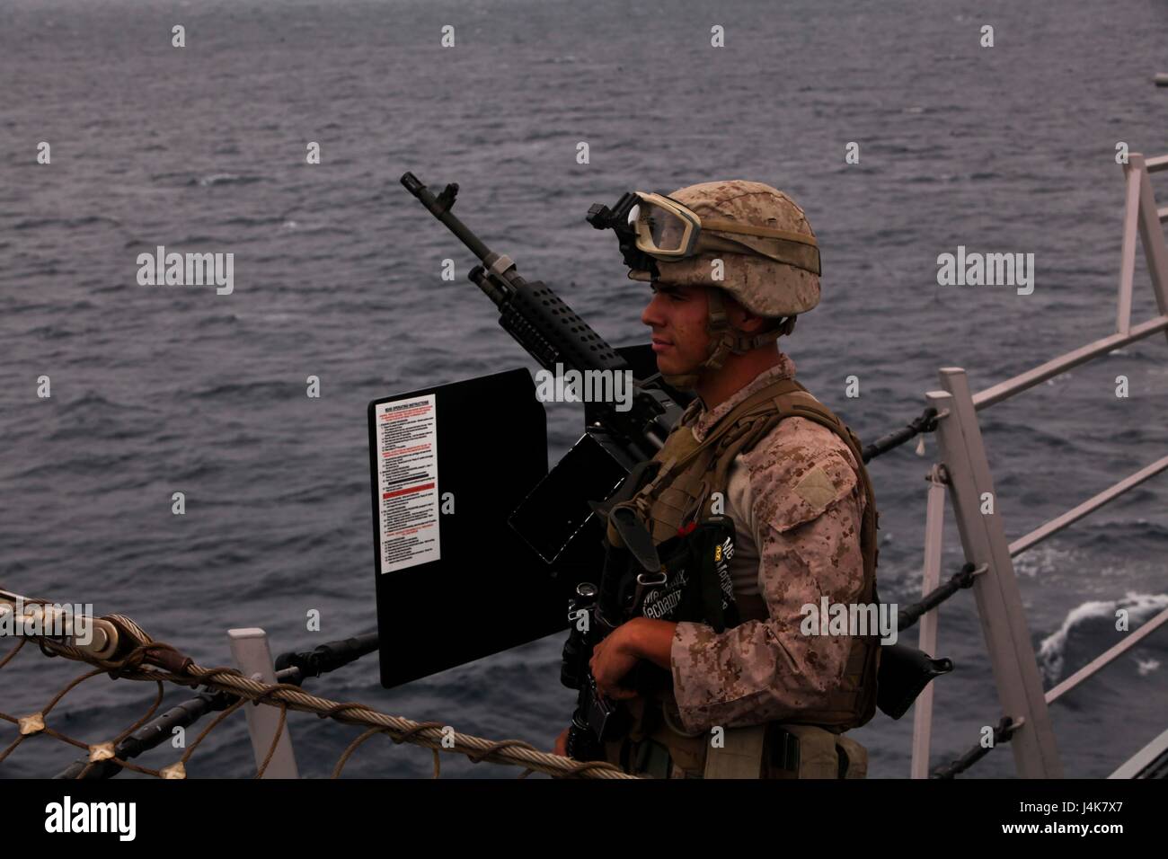 Marines standing guard hi-res stock photography and images - Alamy