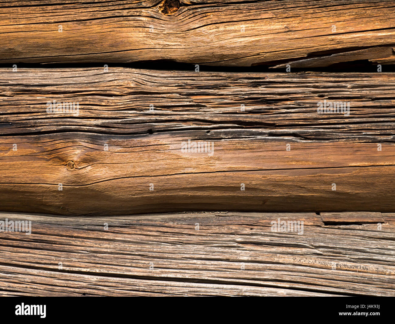 Weathered logs hi-res stock photography and images - Alamy