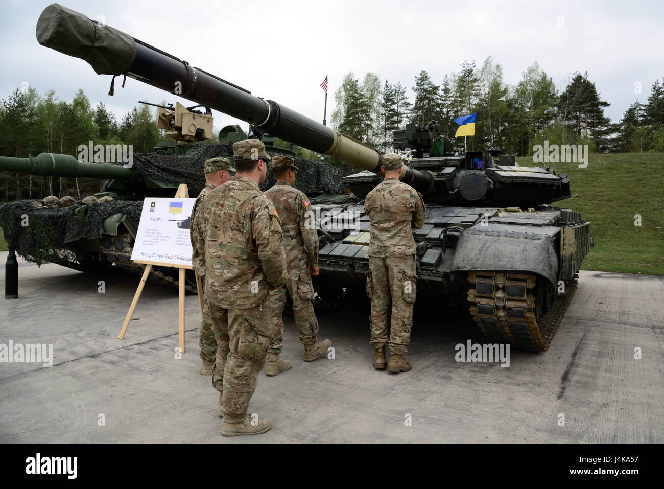 Soldiers from 1st Battalion, 66th Armor Regiment, 3rd ABCT, 4th ...