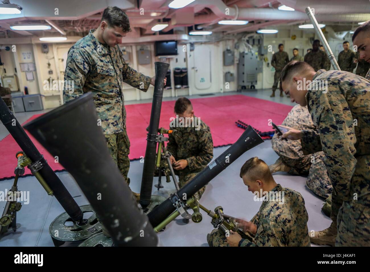 PACIFIC OCEAN –Marines with Weapons Company, Battalion Landing Team 1st ...