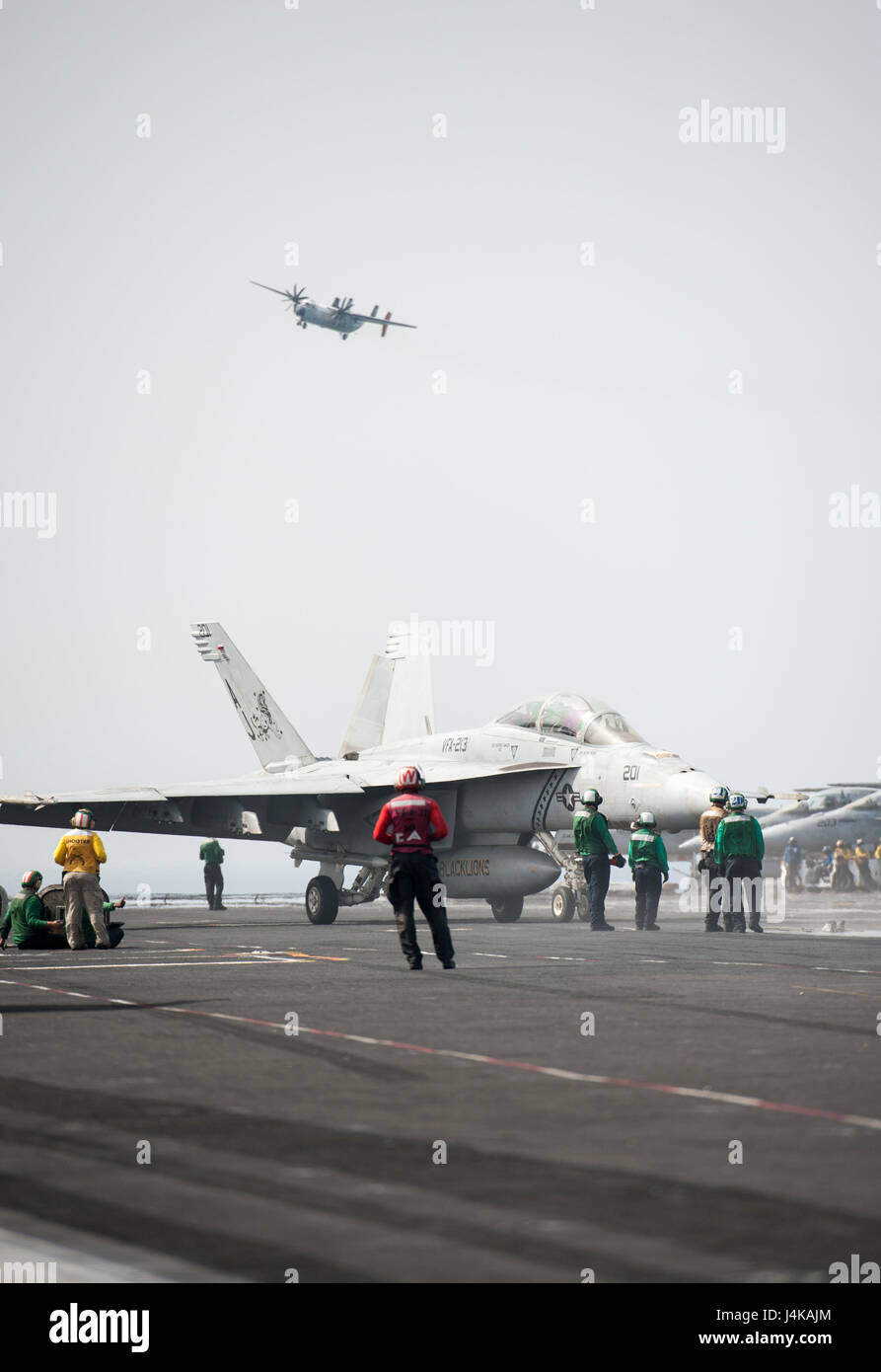 Uss mccall hi-res stock photography and images - Alamy