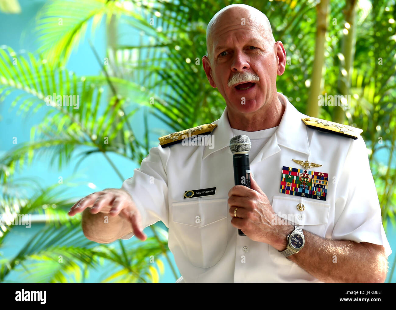 The U.S. Pacific Fleet commander conducts an All Hands Call with Navy ...