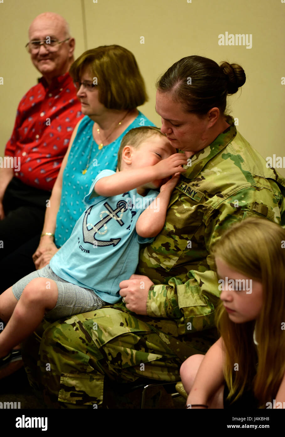 ROBINSON MANEUVER TRAINING CENTER, N. Little Rock, Ark.:— Staff Sgt ...