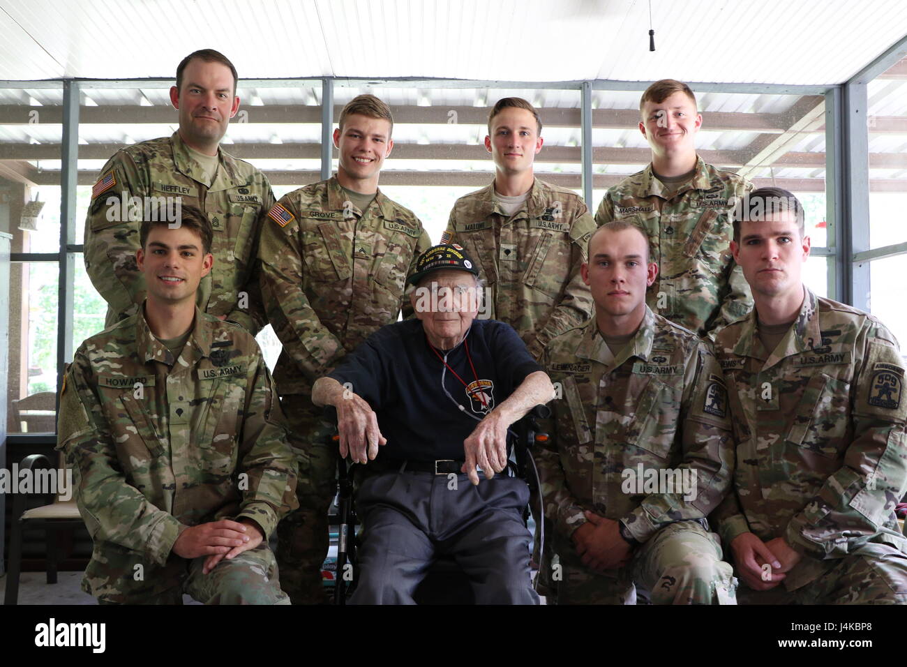 Soldiers from the 1st Battalion, 509th Parachute Infantry Regiment ...
