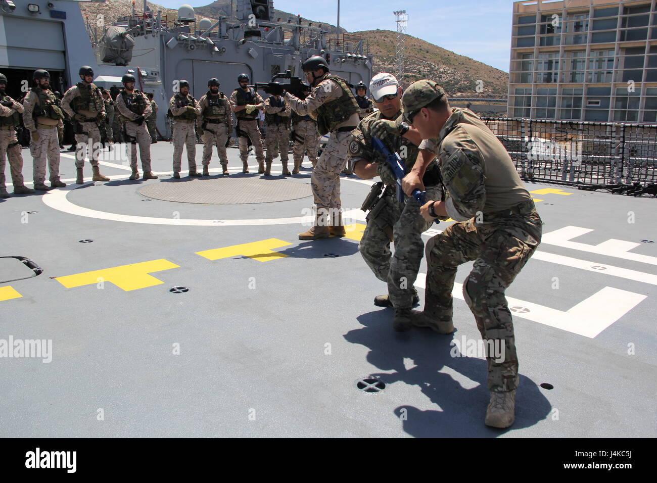 Weapons retention training hi-res stock photography and images - Alamy