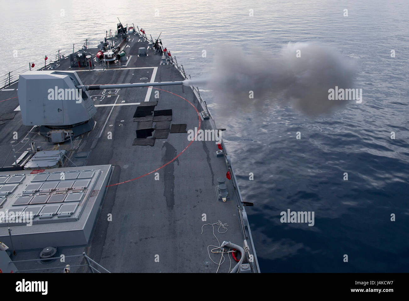170510-N-ZW825-927 SOUTH CHINA SEA (May 10, 2017) Arleigh Burke-class ... 170510-N-ZW825-927 SOUTH CHINA SEA (May 10, 2017) Arleigh Burke-class ...