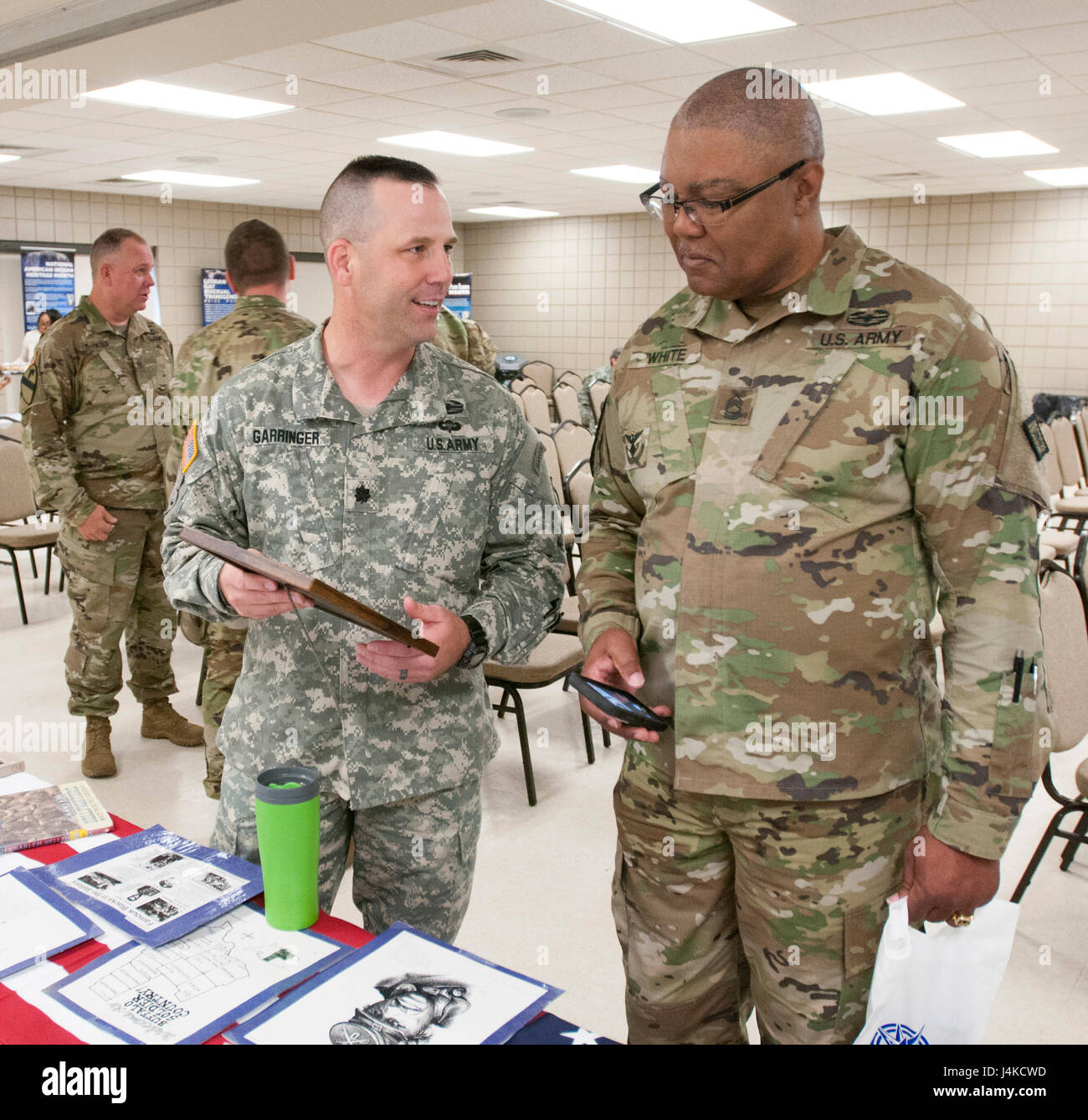Little rock national guard armory hi-res stock photography and images ...