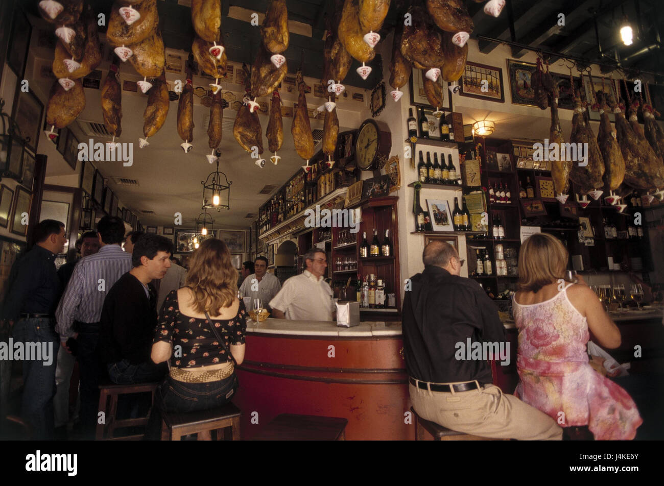Spain, Andalusia, Seville, bar 'Las Teresas', counter, guests no model ...