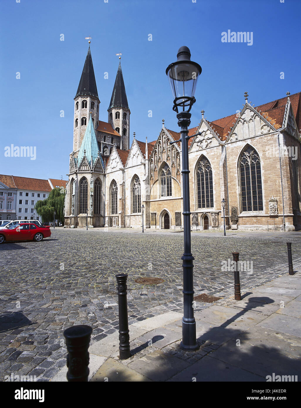 Germany, Lower Saxony, Brunswick, Old Town market, church St. Martin ...