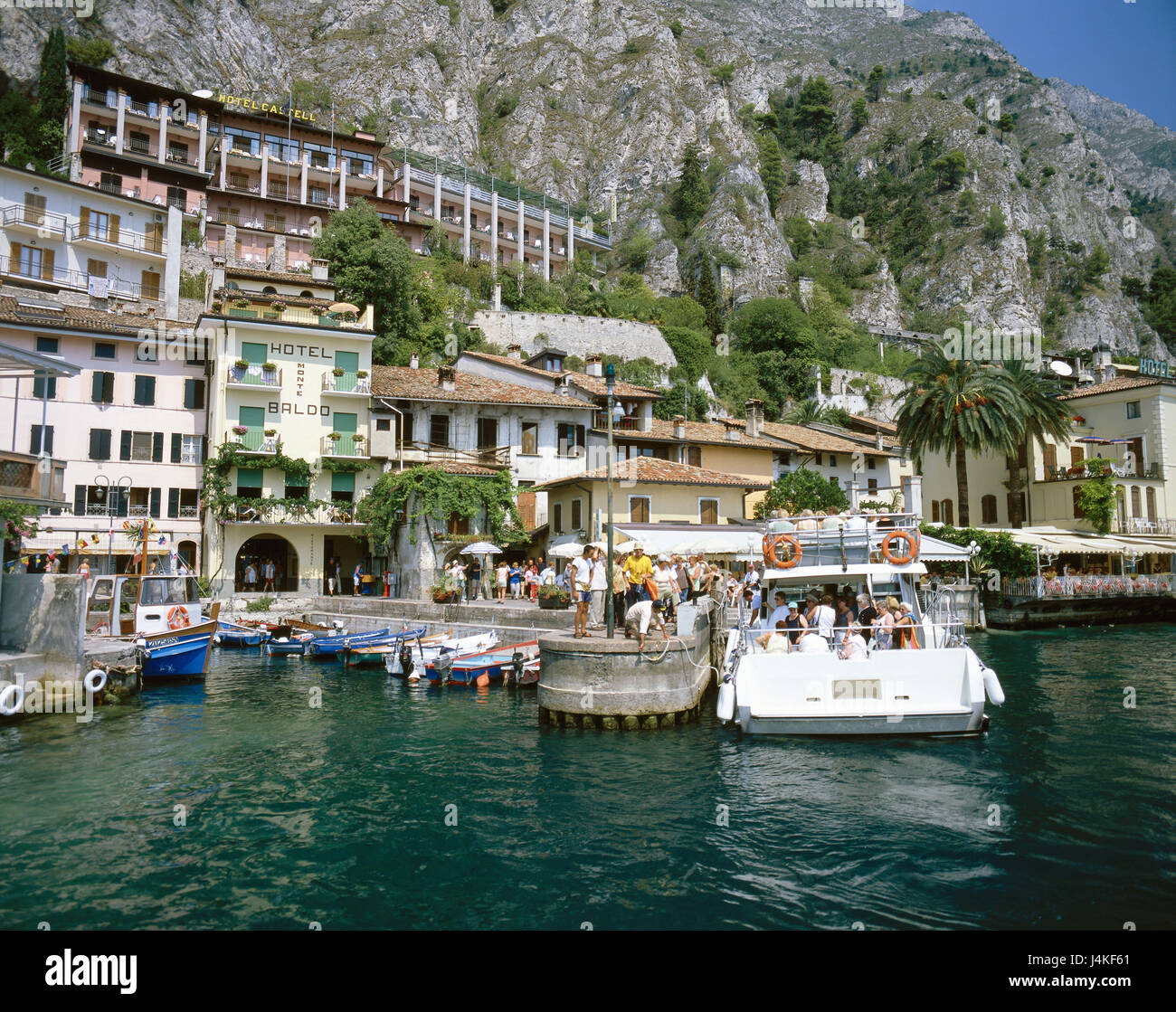 Italy, Gardasee, lime, local view, harbour of Europe, Lago Tu Garda ...
