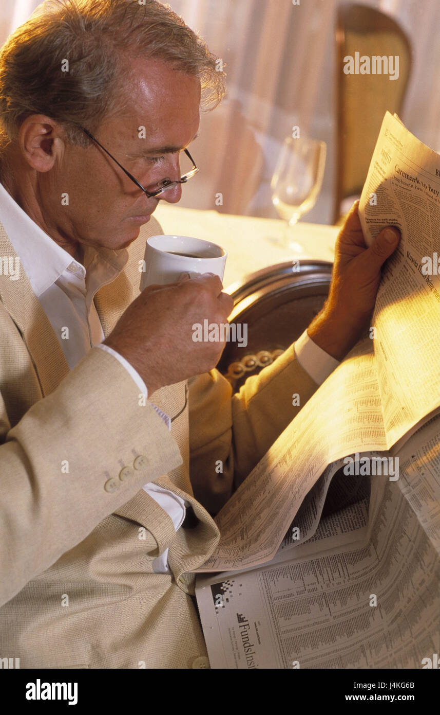 Man, coffee drinking, newspaper, read 55 years, 50-60 years, leisure ...