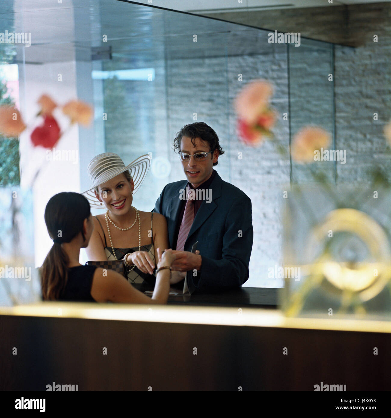 Couple and affair hotel room hi-res stock photography and images - Alamy