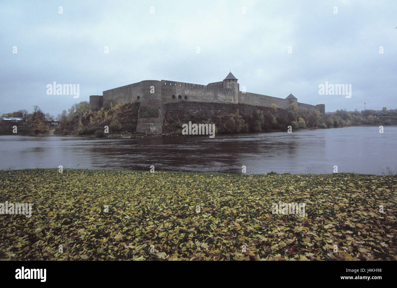 Estonia, border region, Narva, flux Narva, view Russia, fortress ...