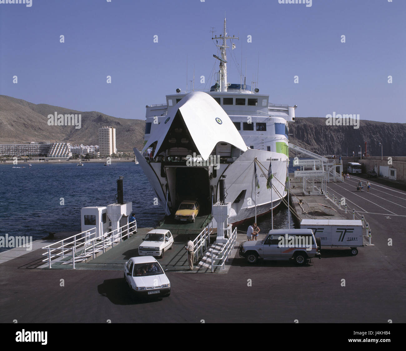Spain canary islands ferry tenerife gomera hi-res stock photography and ...