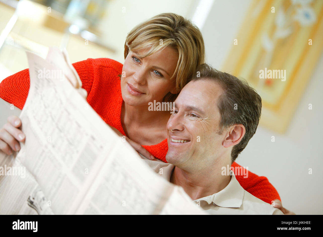 Couple, newspaper reading, together, happily 30-40 years, partnership ...