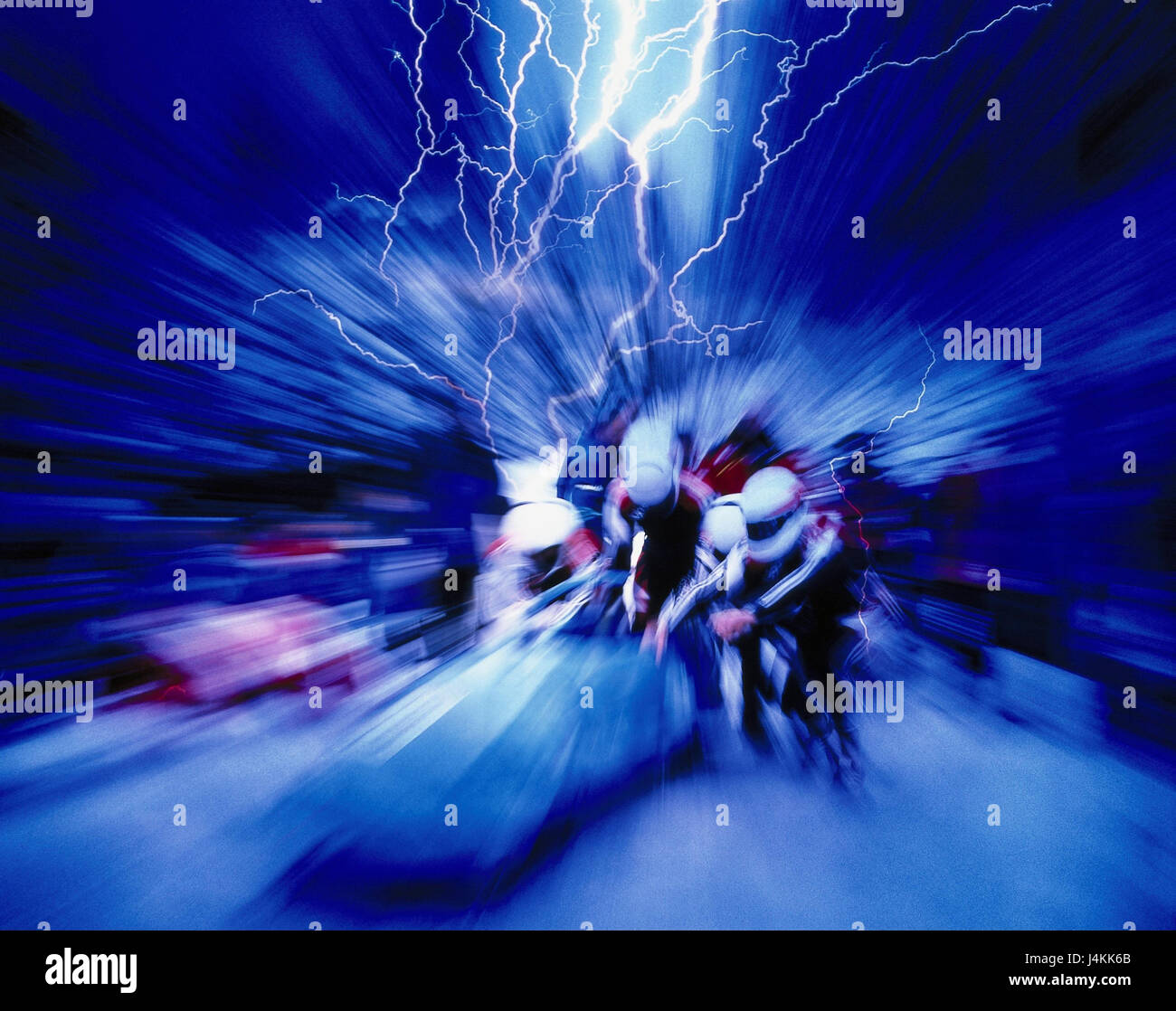 Composing, bobsleigh run, four-seater bob, start, flashes, blur outside ...